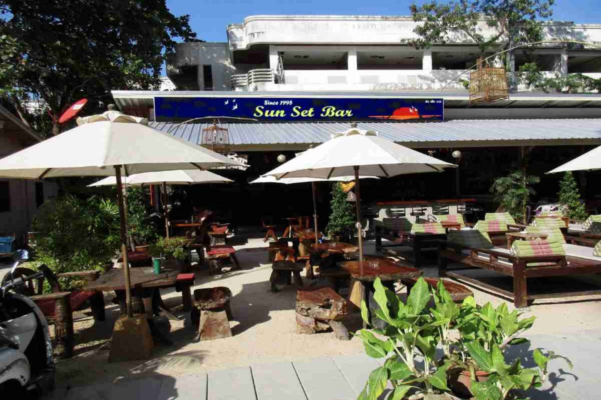 Sunset Bar Restaurant Nai Yang | Phuket Restaurant | Phuket Things to do